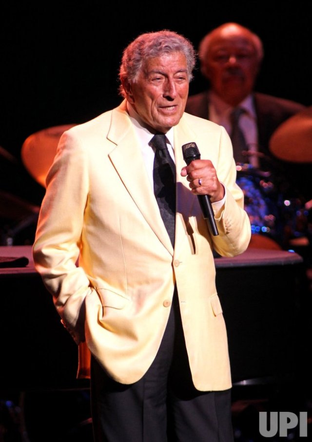 Tony Bennett, dead at age 96 | Stella's Place